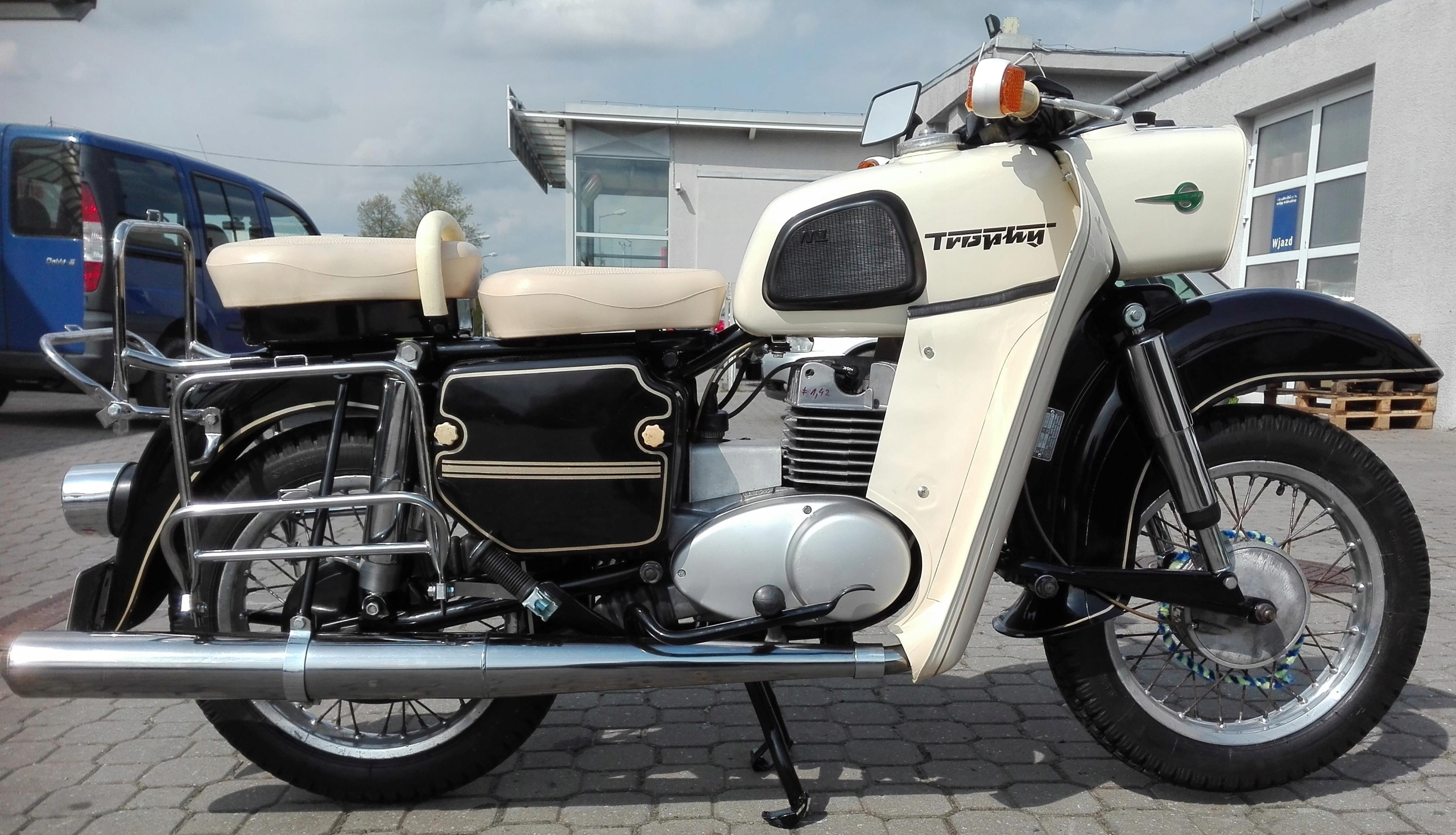 MZ ES 250 Trophy - 7455024110 - oficjalne archiwum allegro