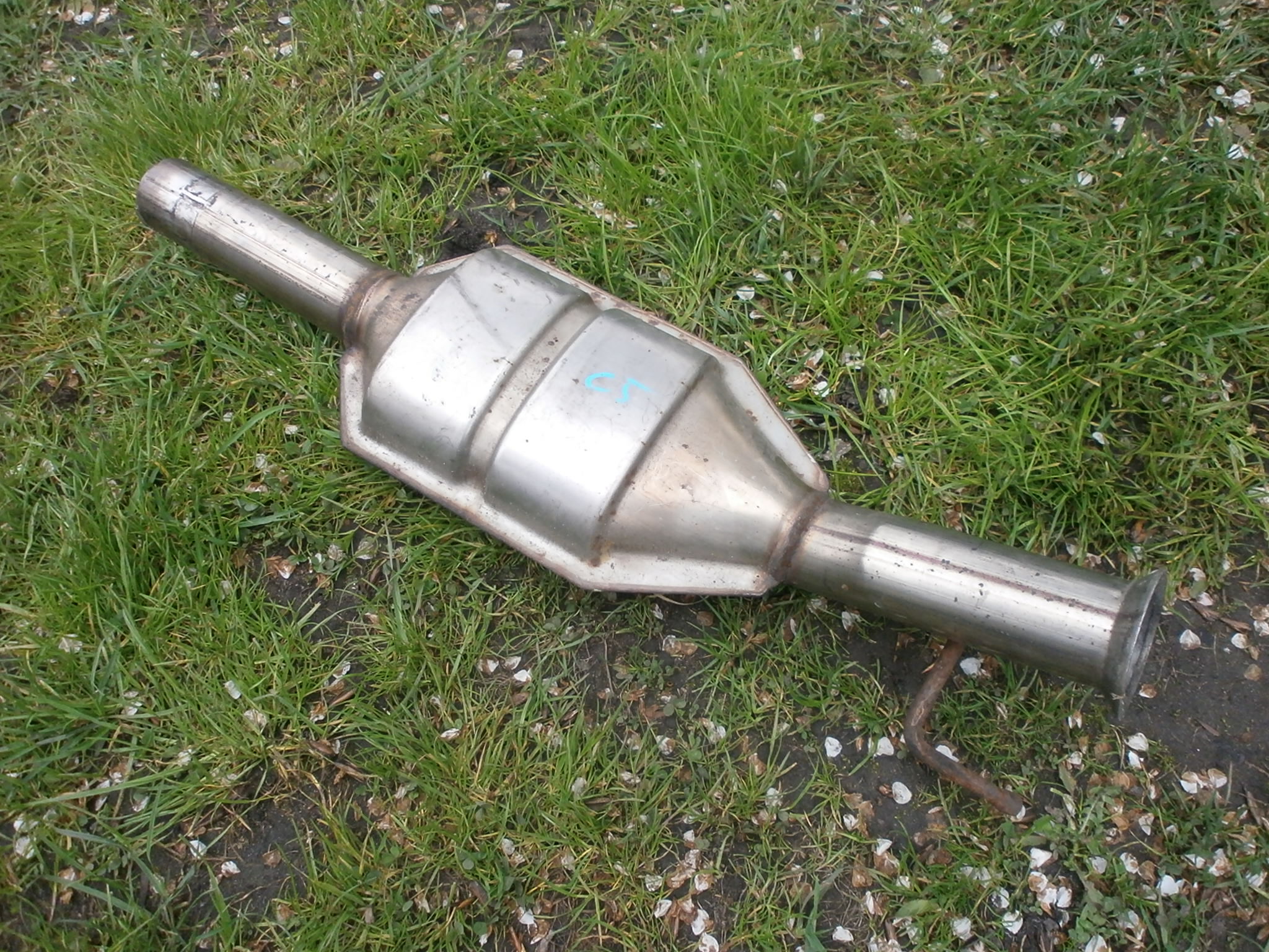 KATALIZATOR CITROEN C5 2.0 HDI 01-04 - 6846952908 - oficjalne archiwum ...