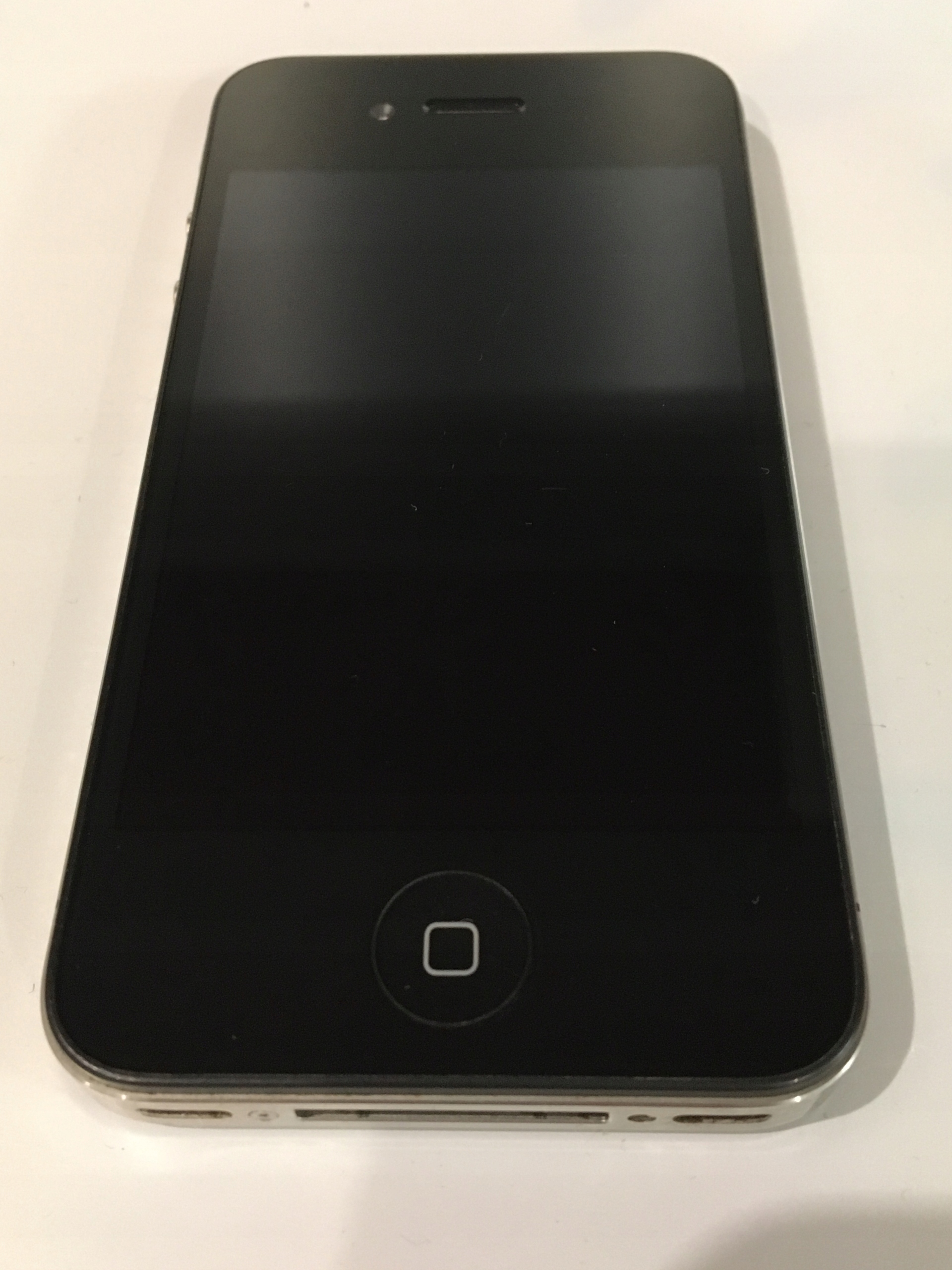 Apple iPhone 4 czarny 8 GB - 7454418891 - oficjalne archiwum allegro