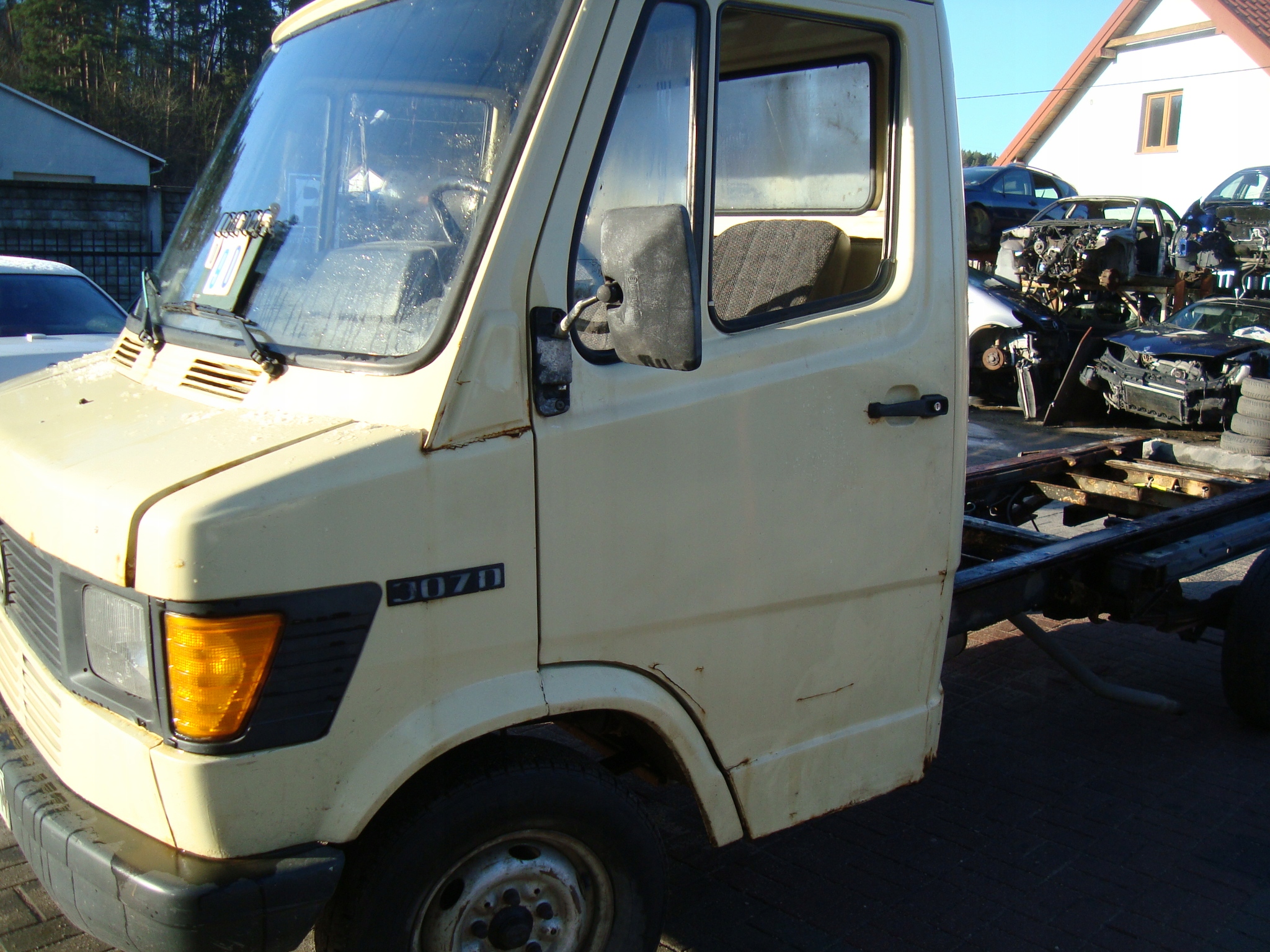 Mercedes-Benz 307D, rok 1988, poj. 2,4 D - 7710043456 - oficjalne ...