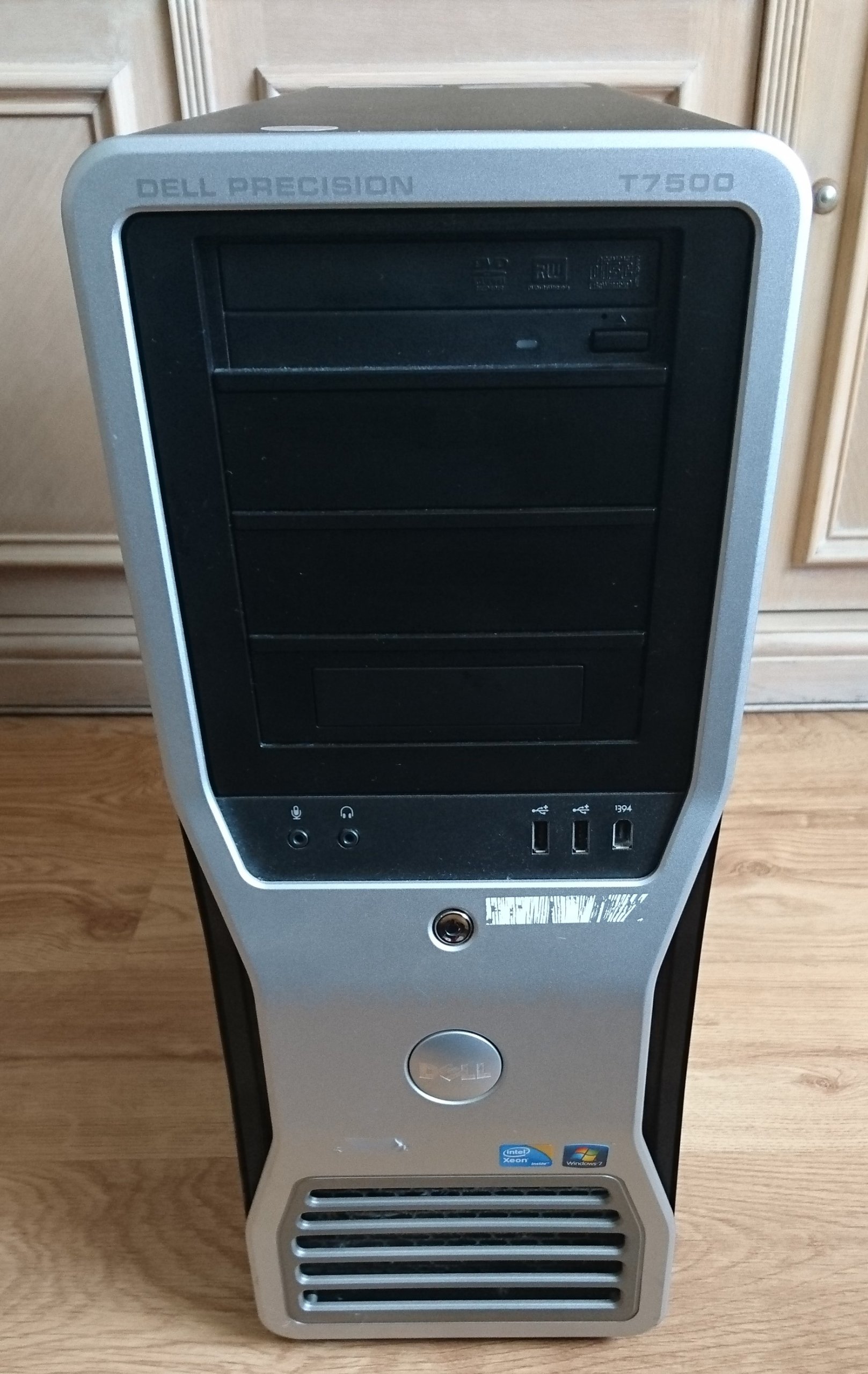 Dell Precision T7500 Xeon 4x2,4 24GB HD4800 - 7382194305 - oficjalne ...