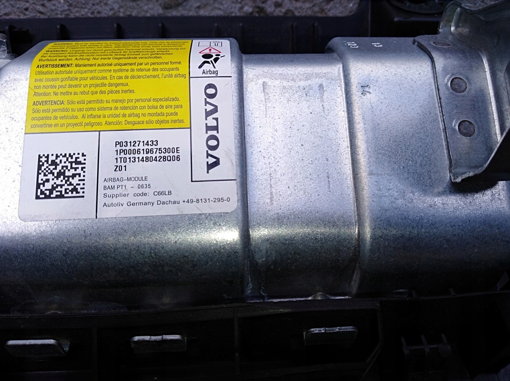 Poduszka kolanowa VOLVO V40 XC40 31271433 - 7567294822 - oficjalne ...