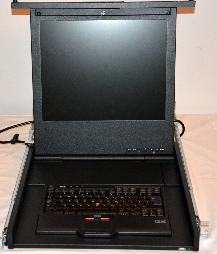 IBM 39M2965 KONSOLA KVM 100% SPRAWNA - 7080506266 - oficjalne archiwum ...