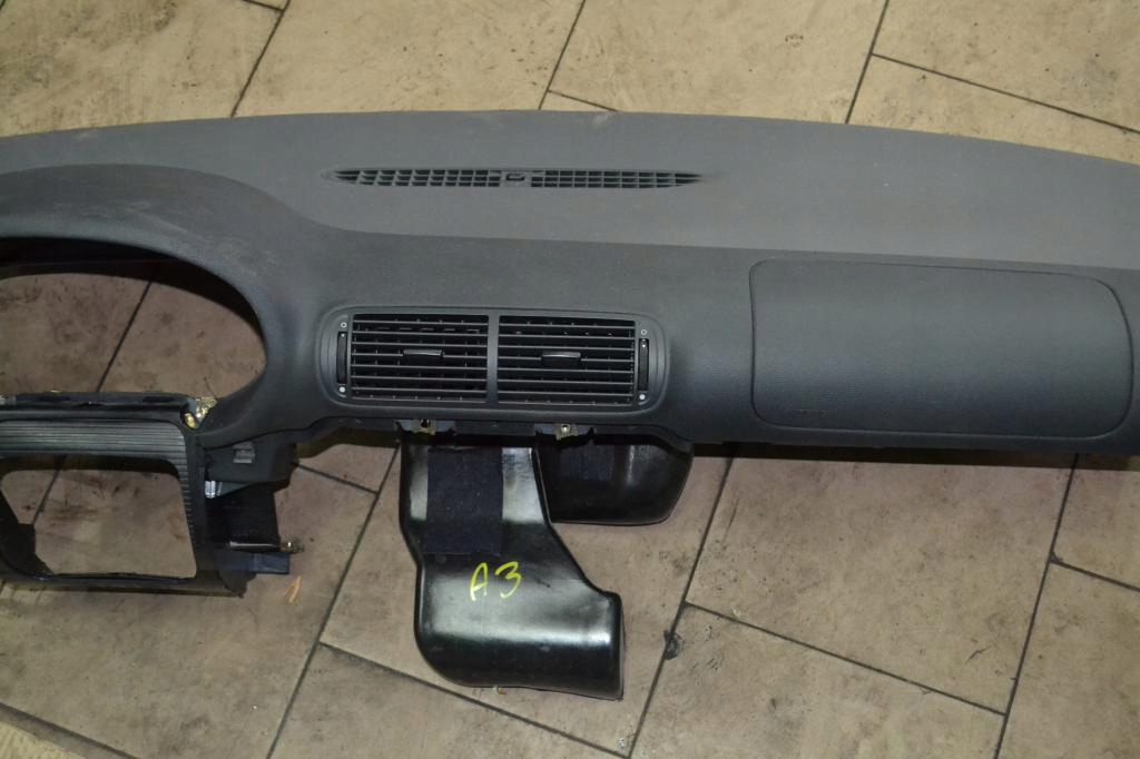 Audi A3 8L konsola deska rozdzielcza zaślepka - 5275213951 - oficjalne archiwum Allegro