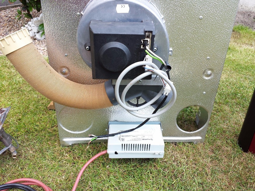 TRUMA S3002 EL ULTRAHEAT PIECYK OGRZEWANIE GAZ 240 - 7055398703 ...