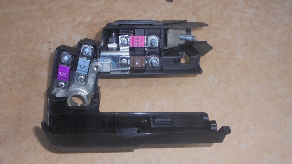 ZABEZPIECZENIE CENTRALNE AUDI A4 B9 8W0915459H bdb - 7185584372 ...