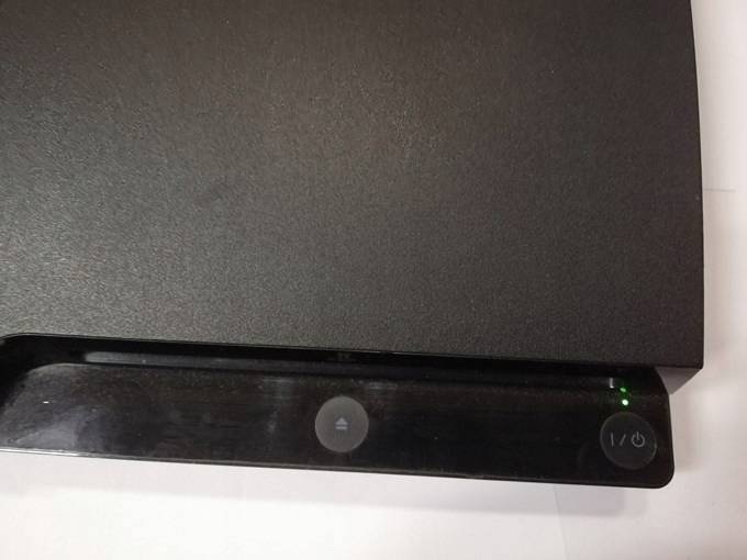 KONSOLA SONY PLAYSTATION 3 CECH-3004B +6 GIER PAD - 7758922917 ...