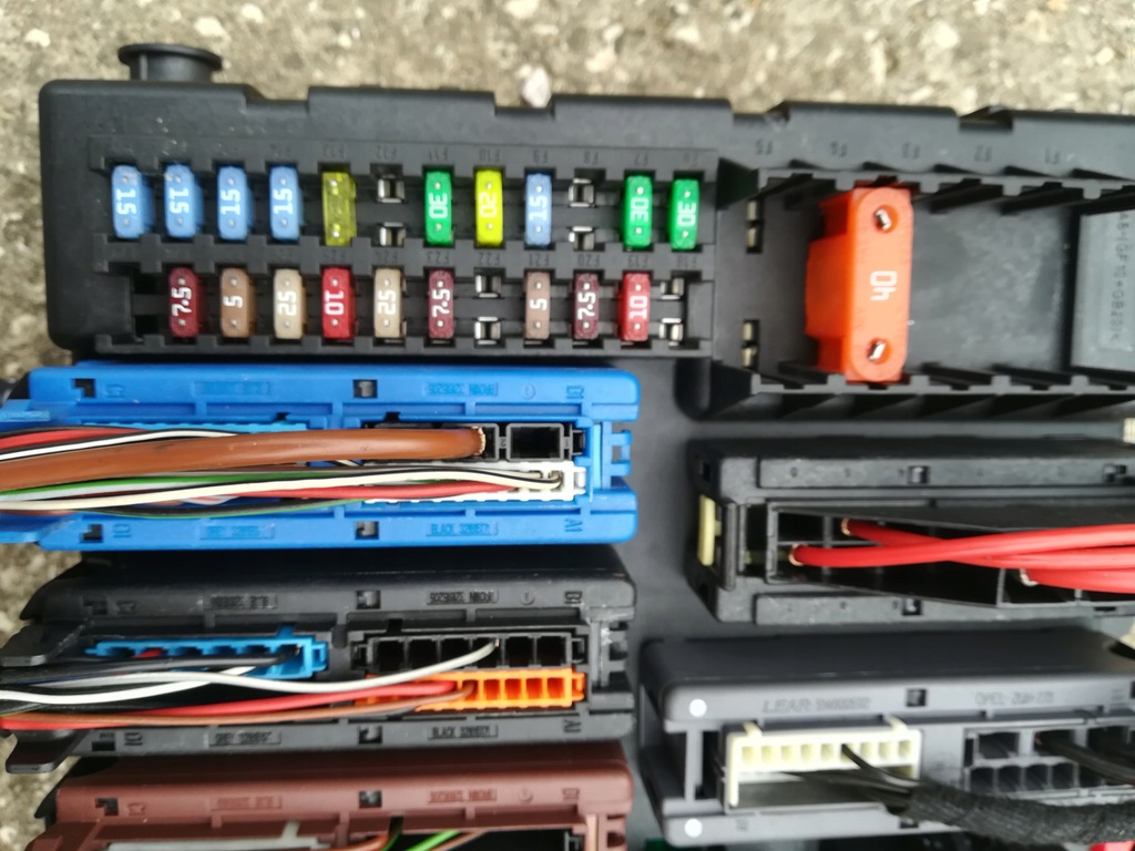 Skrzynka bezpieczników tył Moduł REC Vectra C - 7531832552 - oficjalne ...