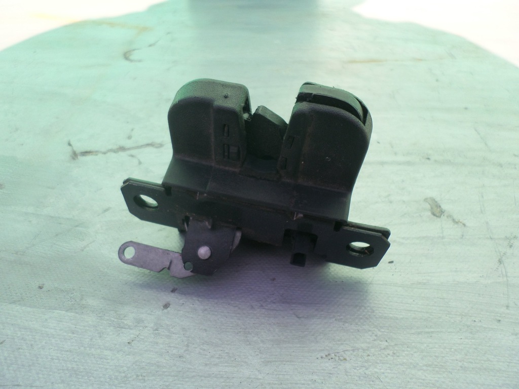 VW T5 T6 ZAMEK DRZWI TYŁ TYLNY LEWY 7H0827505F - 6984537468 - oficjalne ...