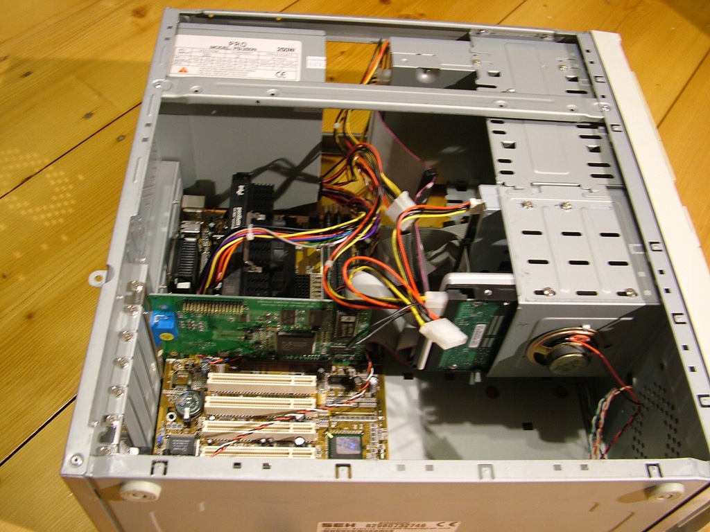 Komputer Intel Pentium II 300Mhz Antyk Retro - 7756653014 - oficjalne ...