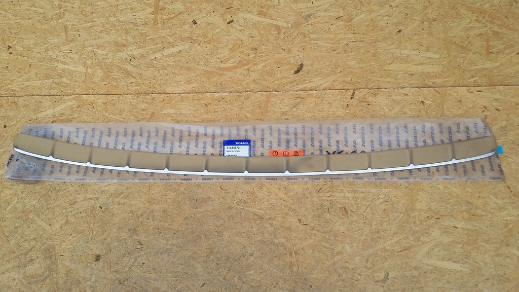 VOLVO XC60 II NAKŁADKA CHROM ZDERZAK TYŁ 31435972 - 7540314773 ...